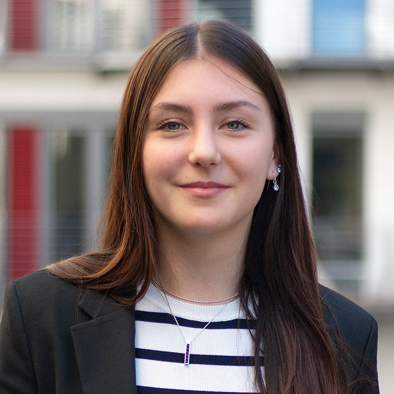 Ansprechpartner - Hans John Versicherungsmakler GmbH